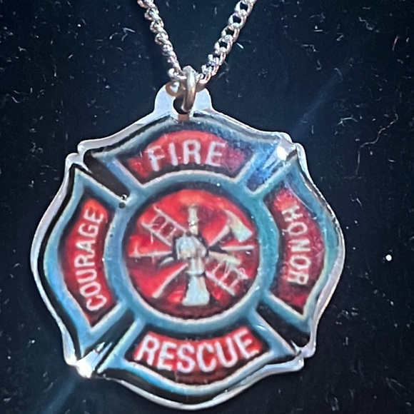 Source Unknown | Jewelry | Firefighter Necklace New With 2 Inch Chain ...